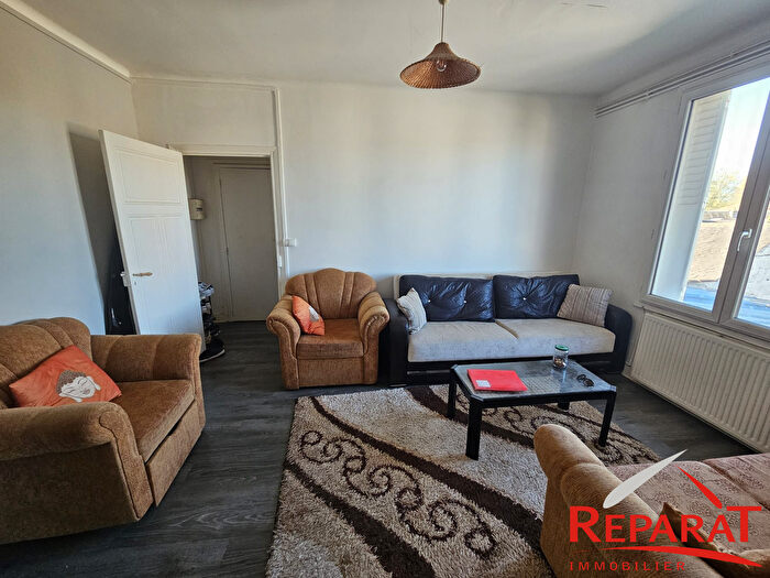 Appartement à louer - Brive-la-Gaillarde, Pont de La Bouvie, Gaubre, Estavel, Tujac - 2 pièces - 1 chambre