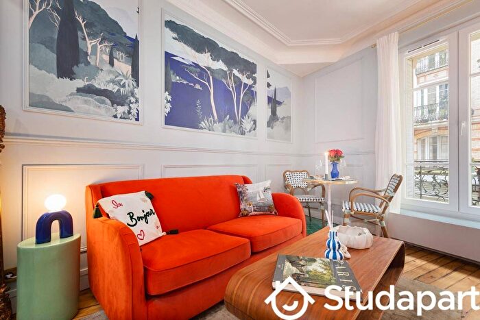 Appartement à louer - Clignancourt-Jules Joffrin, Paris ème arrondissement - 2 pièces - 1 chambre