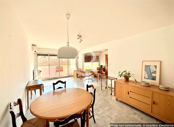 Appartement à vendre - Hyères, Centre-ville - 4 pièces - 2 chambres