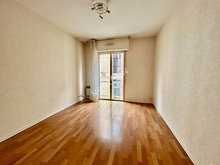 Appartement 2 pièces à Quartiers Centre, Centre-ville, à vendre