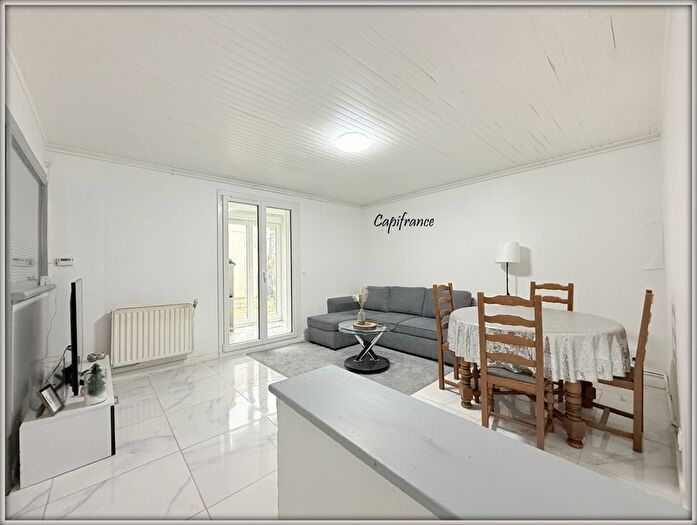 Maison à louer - Drancy, LEconomie - 3 pièces - 2 chambres