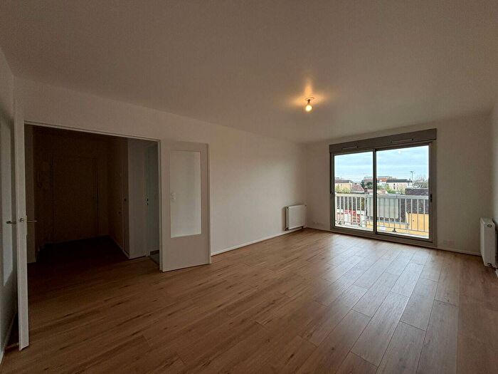 Appartement à louer - Briand Leclerc, Sens - 3 pièces - 2 chambres