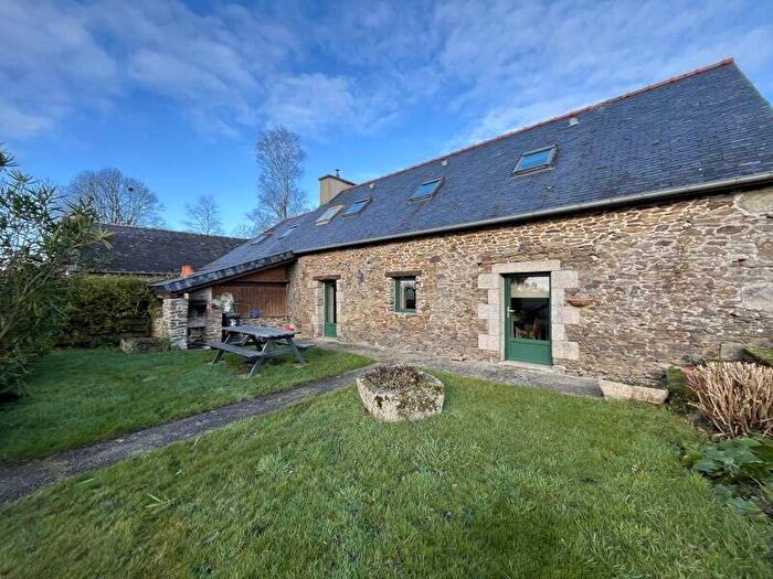 Maison à louer - Poullaouen - 6 pièces - 3 chambres