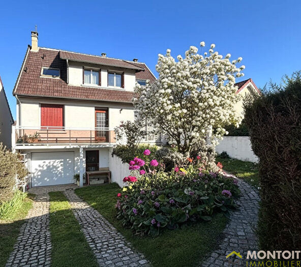 Maison à vendre - Thiais, Clury, Victor Hugo - 7 pièces - 5 chambres