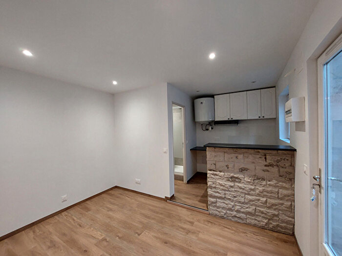 Appartement à louer - Saintes, Centre-ville - 2 pièces - 1 chambre