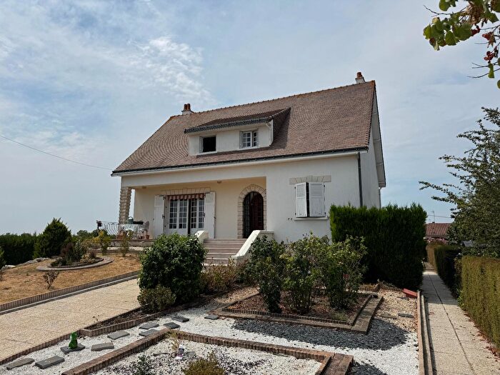 Loudun - Maison 7 pièces à vendre