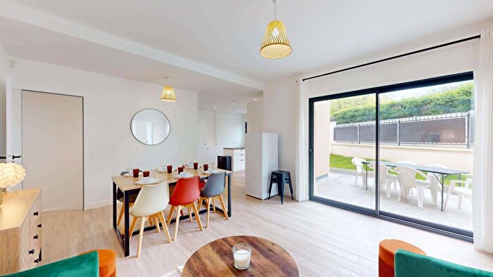 Appartement à louer - Delaune, Villejuif - 6 pièces - 5 chambres