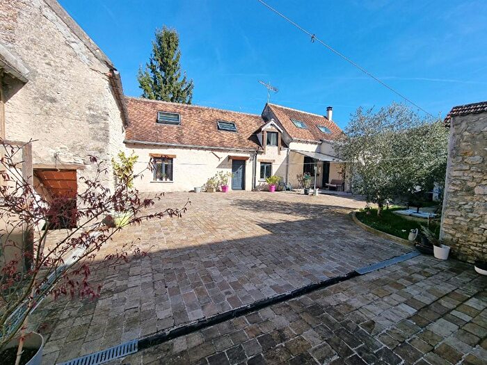 Maison 4 pièces à Mainvilliers, à vendre