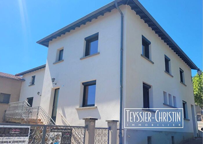 Appartement à louer - Chaussan - 5 pièces - 3 chambres