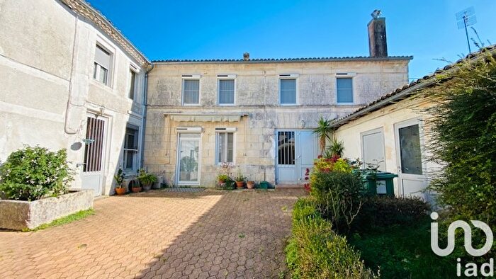 Maison à vendre - Mortagne-sur-Gironde - 9 pièces - 5 chambres