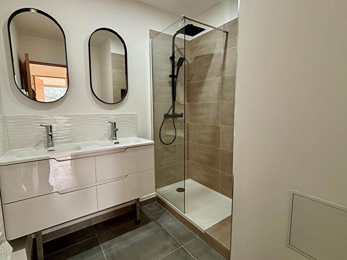 Appartement à vendre - Le Chesnay, Pré-Vert - 2 pièces - 1 chambre