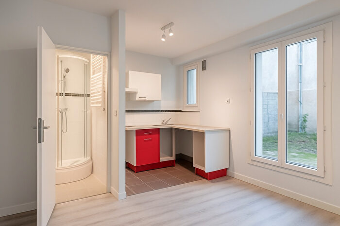 Appartement à vendre - Pantin, Quatre Chemins Sud - 2 pièces - 1 chambre