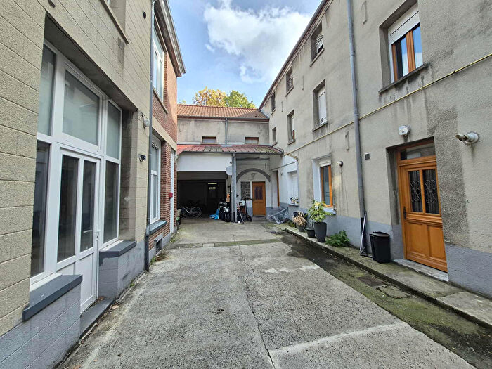 Maison 20 pièces à Saint-Amand-les-Eaux, Centre-ville, à vendre