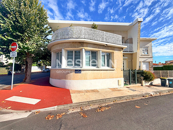 Royan, Saint-Pierre : Appartement 3 pièces à vendre