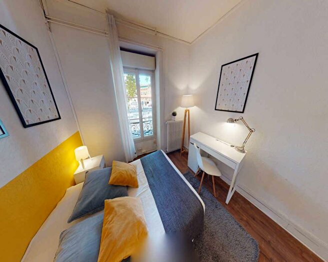 Appartement à louer - Les Chalets, Toulouse - 7 pièces - 8 chambres