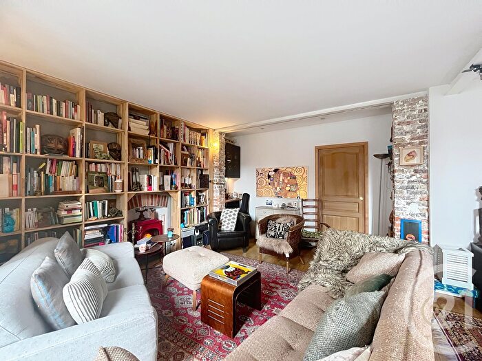 Appartement à vendre - Quartiers Centre, Saint-Hélier, Gare - 3 pièces - 2 chambres