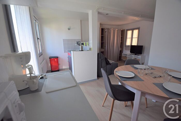 Appartement à louer - Limoges, Centre-ville, Hôtel de Ville, Emailleurs - 1 pièce