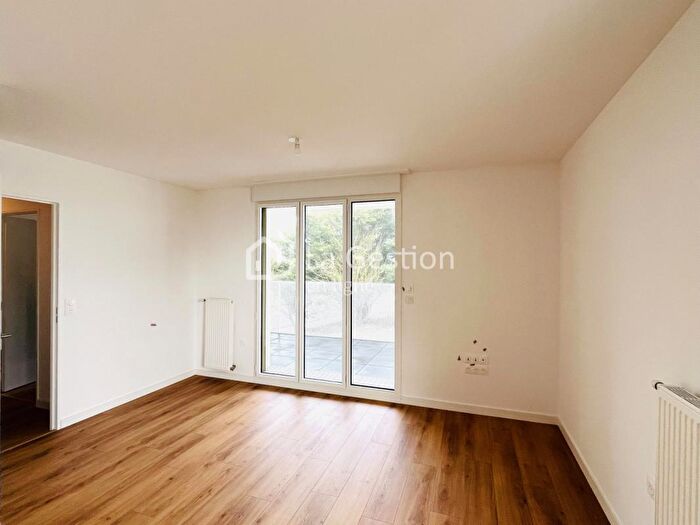 Appartement à louer - Cesson-Sévigné, Centre-ville, La Hublais, Beausoleil - 2 pièces - 1 chambre