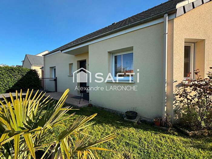 Lisieux, Trevett, Quatre Sonnettes : Maison 4 pièces à vendre