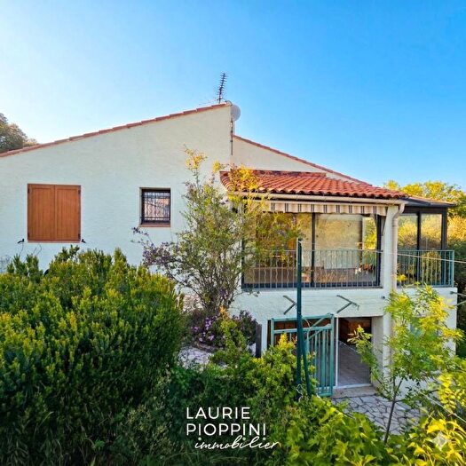 Maison 4 pièces à vendre à Cadolive
