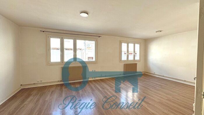 Appartement à vendre - Sainte-Colombe - 3 pièces - 2 chambres