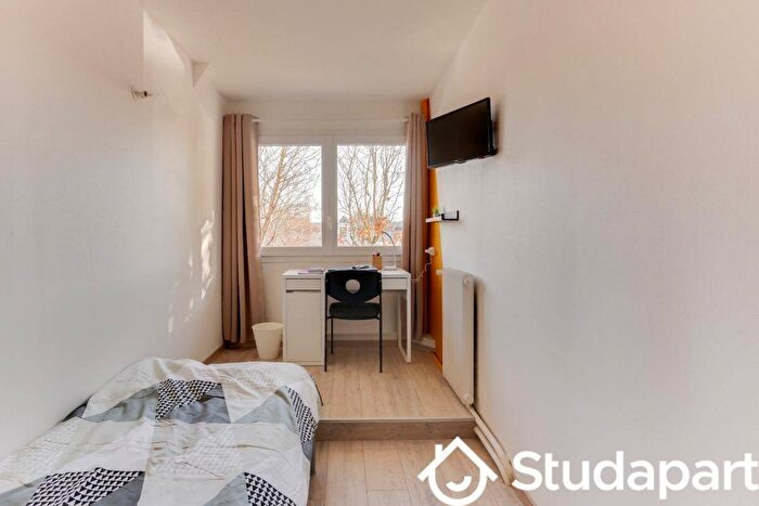 Appartement à louer - Belles Portes-Savary, Hérouville-Saint-Clair - 1 pièce - 1 chambre