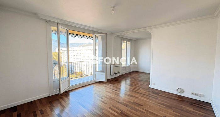 Ayguinards, Meylan : Appartement 4 pièces à louer