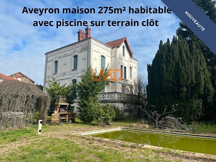 Maison à vendre - Viviez - 9 pièces - 5 chambres