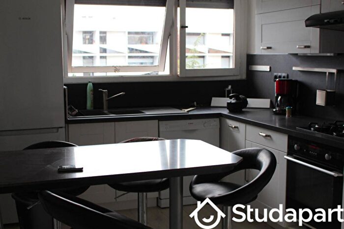 Appartement à louer - Brivazac, Pessac - 1 pièce - 1 chambre