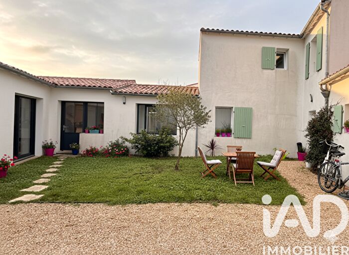 Maison à vendre - La Flotte - 5 pièces - 4 chambres