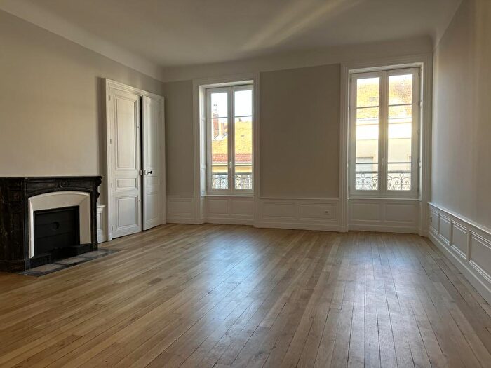 Roanne, Centre-ville, Varenne - Appartement 4 pièces à louer