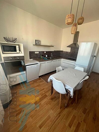 Appartement à louer - Ancien Hôpital, Béziers - 3 pièces - 2 chambres