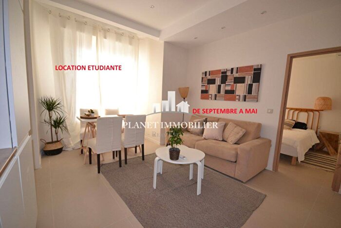 Appartement à louer - Juan-les-Pins, Antibes - 2 pièces - 1 chambre