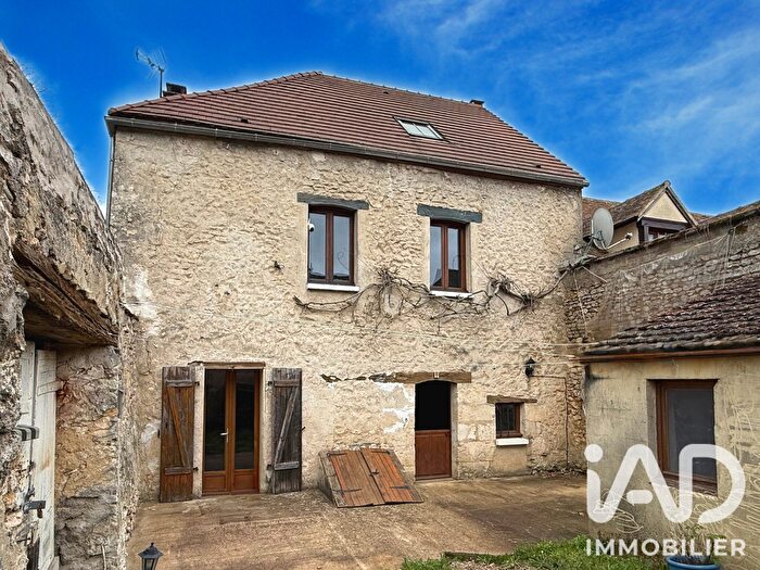 Maison 6 pièces à vendre à Auneau