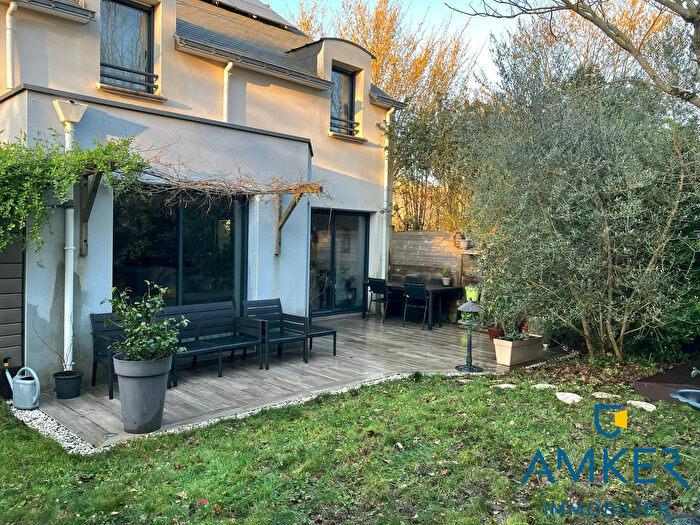 Maison à vendre - La Chapelle-sur-Erdre - 6 pièces - 5 chambres