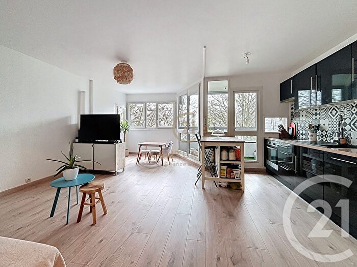 Appartement à vendre - Champs-sur-Marne, Le Nesles - 4 pièces - 3 chambres