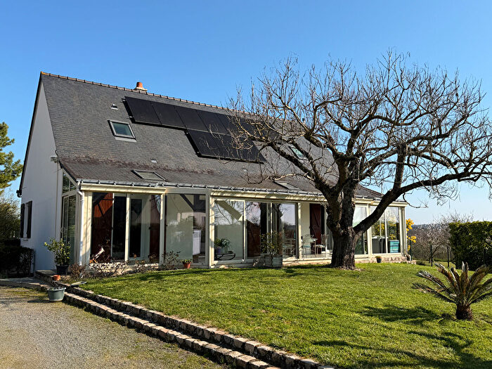 Maison à vendre - Chinon - 7 pièces - 4 chambres