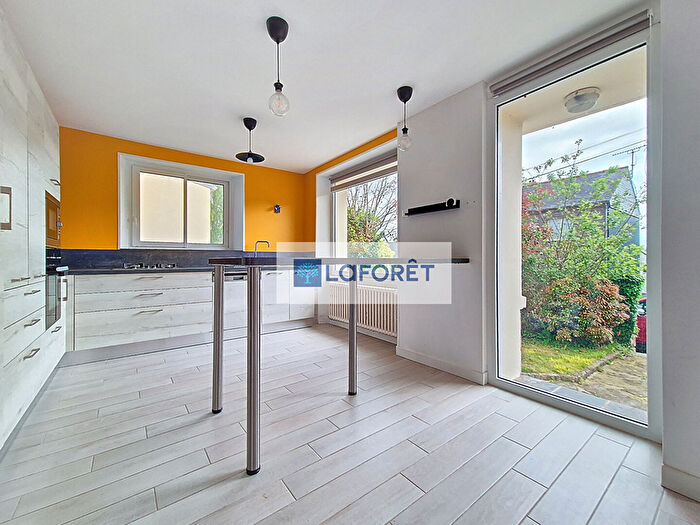 Maison à vendre - Saint-Renan - 6 pièces - 4 chambres