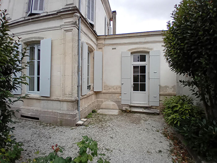 Appartement 1 pièce à louer à Saint-Jean-d'Angély