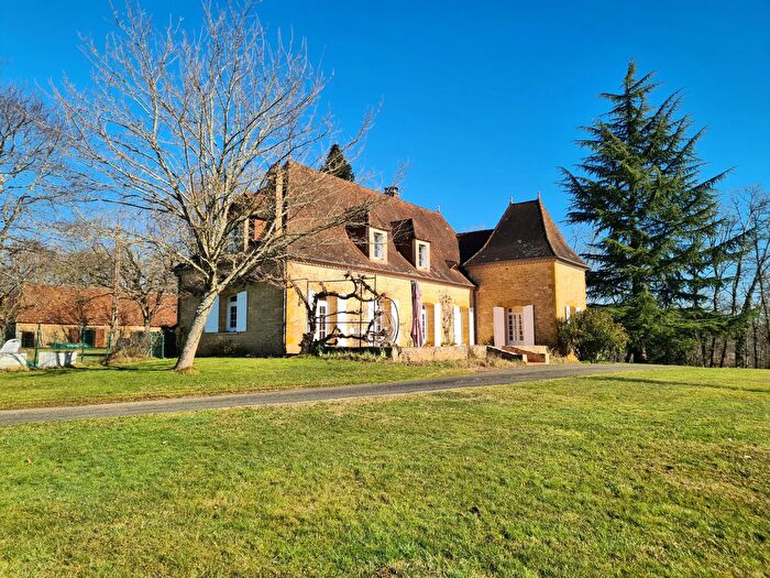 Maison à vendre - Sarlat-la-Canéda - 9 pièces - 5 chambres