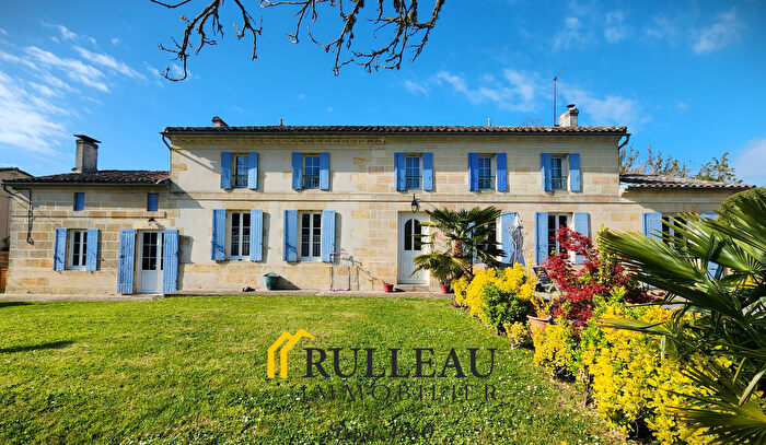 Maison à vendre - Teuillac - 7 pièces - 4 chambres