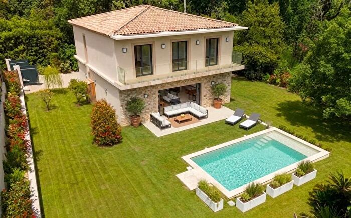 Maison 5 pièces à vendre - Mougins, Le Colombier, Colombe, Cabrières, Le Bordé