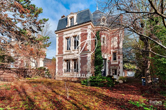 Maison 8 pièces à vendre à Chatou, Est