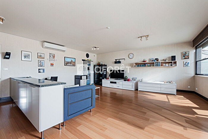 Appartement à vendre - Rillieux-la-Pape, Ville nouvelle Est - 5 pièces - 3 chambres