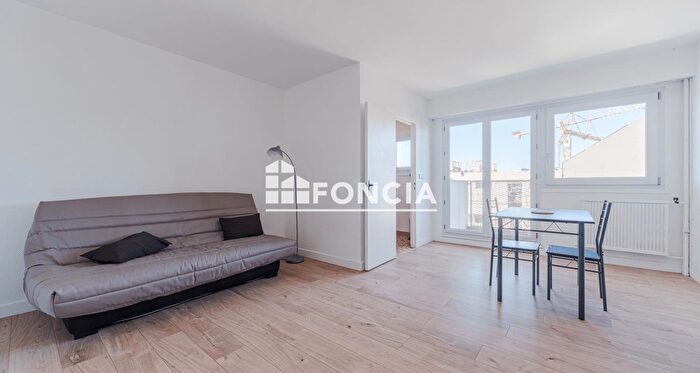 Appartement à vendre - Tours, Giraudeau - 1 pièce