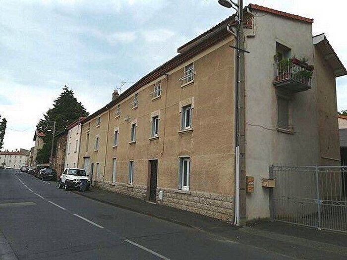 Appartement à louer - Billom - 4 pièces - 3 chambres