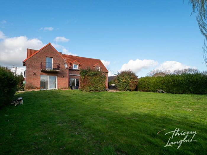Maison 7 pièces à Landas, à vendre