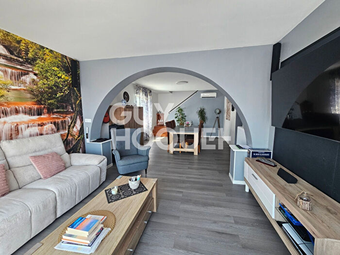 Maison 5 pièces à Saint-Pierre-du-Mont, à vendre