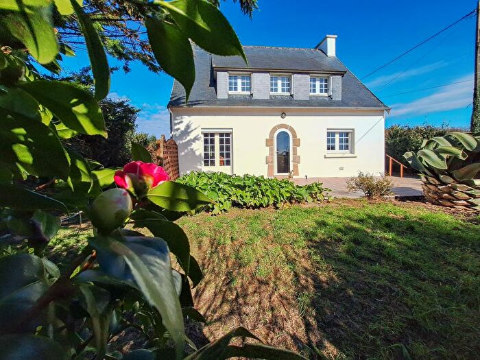 Maison à vendre - Plogoff - 7 pièces - 4 chambres