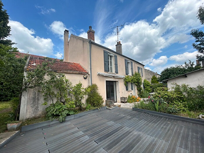 Maisons à vendre et appartements à louer - 1